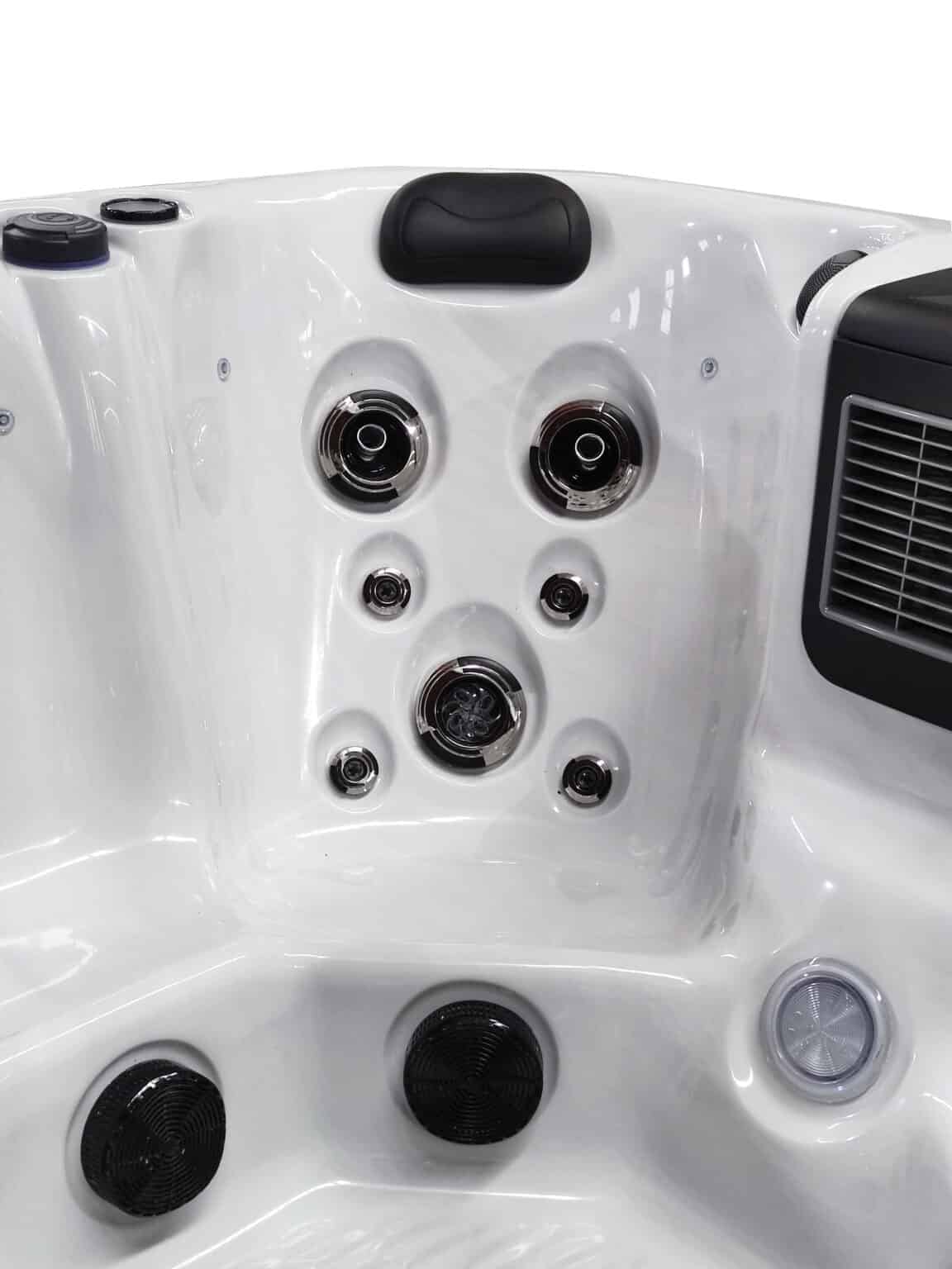 Colombo - Shop Valley Pool & Spa - Platinum Spas, Premium Range